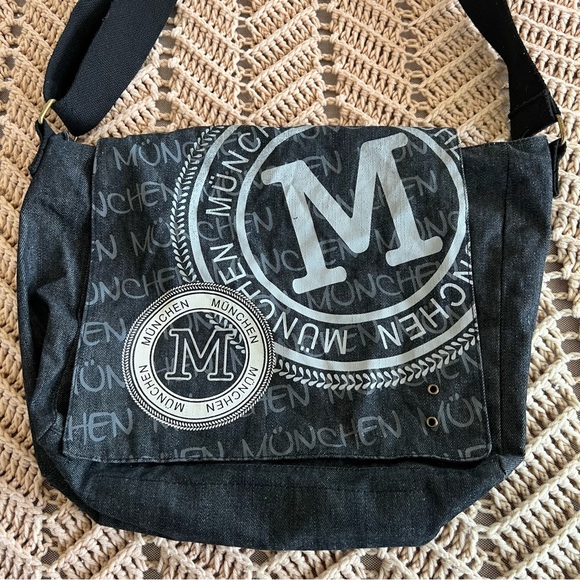 Robin Ruth | Bags | Munchenbayern Messenger Bag By Robin Ruth | Poshmark